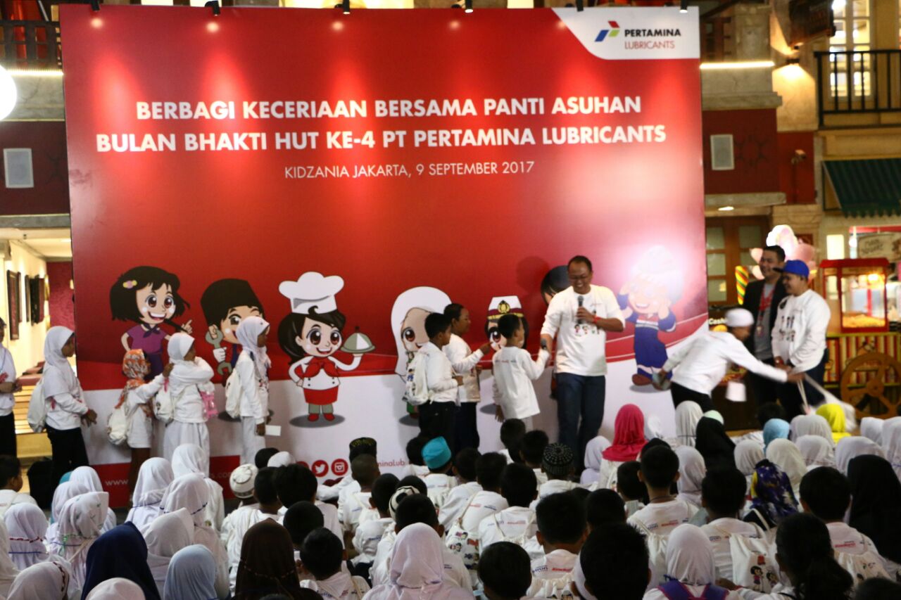 Inilah 8 Manfaat Mengajarkan Sedekah pada Anak Inilah 8 Manfaat Mengajarkan Sedekah pada Anak