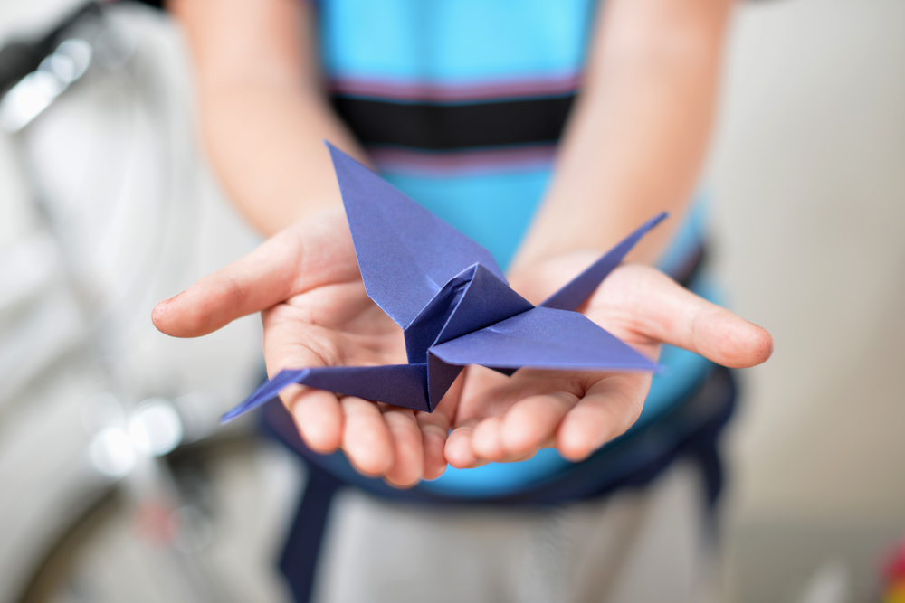 Ini 4 Manfaat Bermain Origami untuk Si Kecil - APPLE TREE PRE-SCHOOL BSD Ini 4 Manfaat Bermain Origami untuk Si Kecil - APPLE TREE PRE-SCHOOL BSD